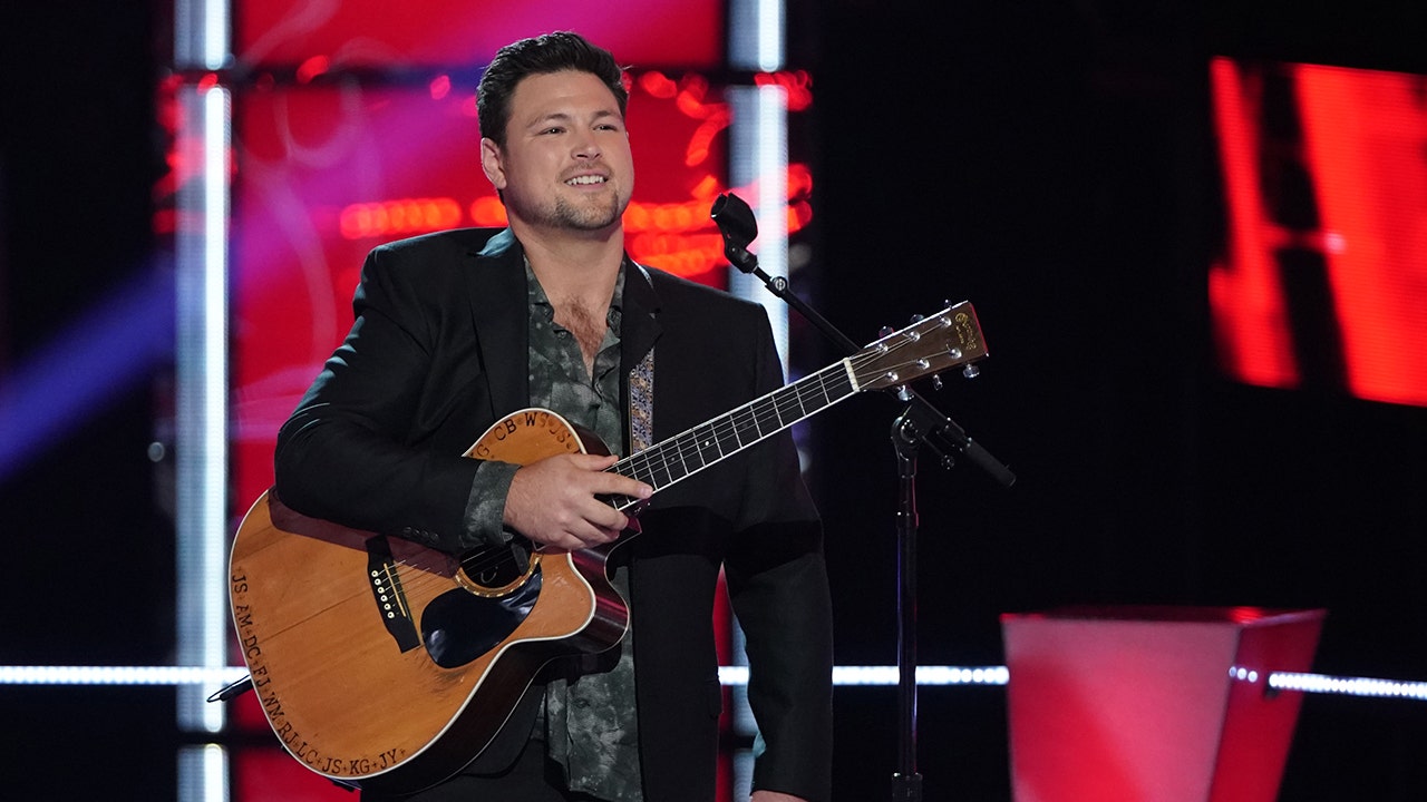 Country music singer shares insights into married life, new album, and ...