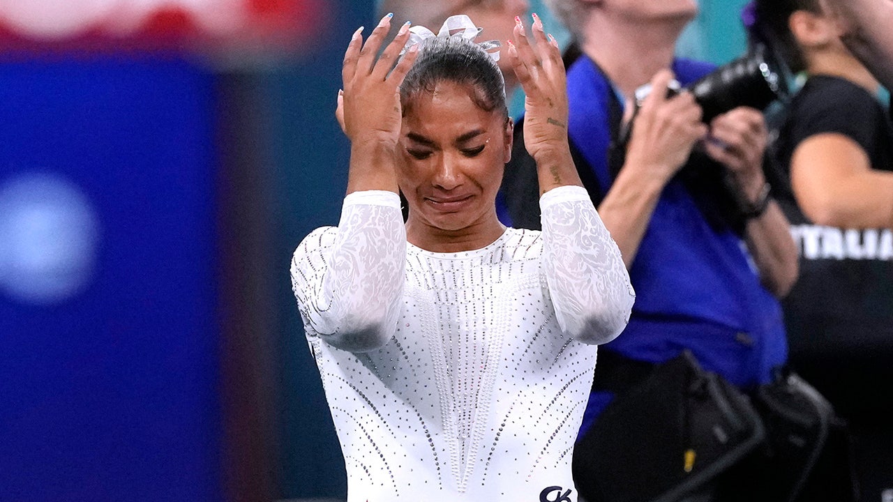 Jordan Chiles breaks down in tears on stage after losing Olympic medal ...
